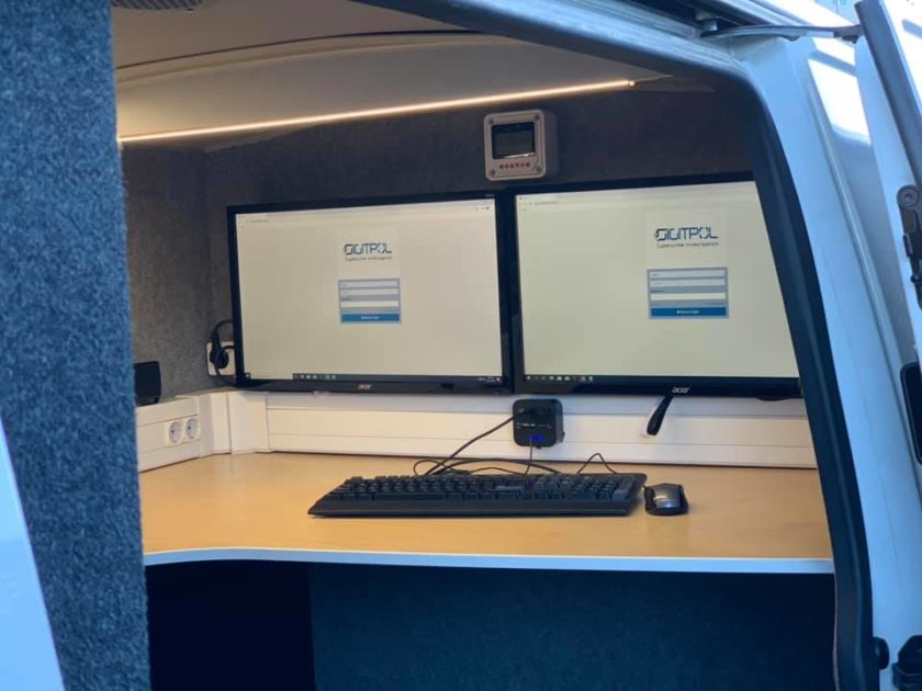 Mobile Forensic Lab - DIGITPOL